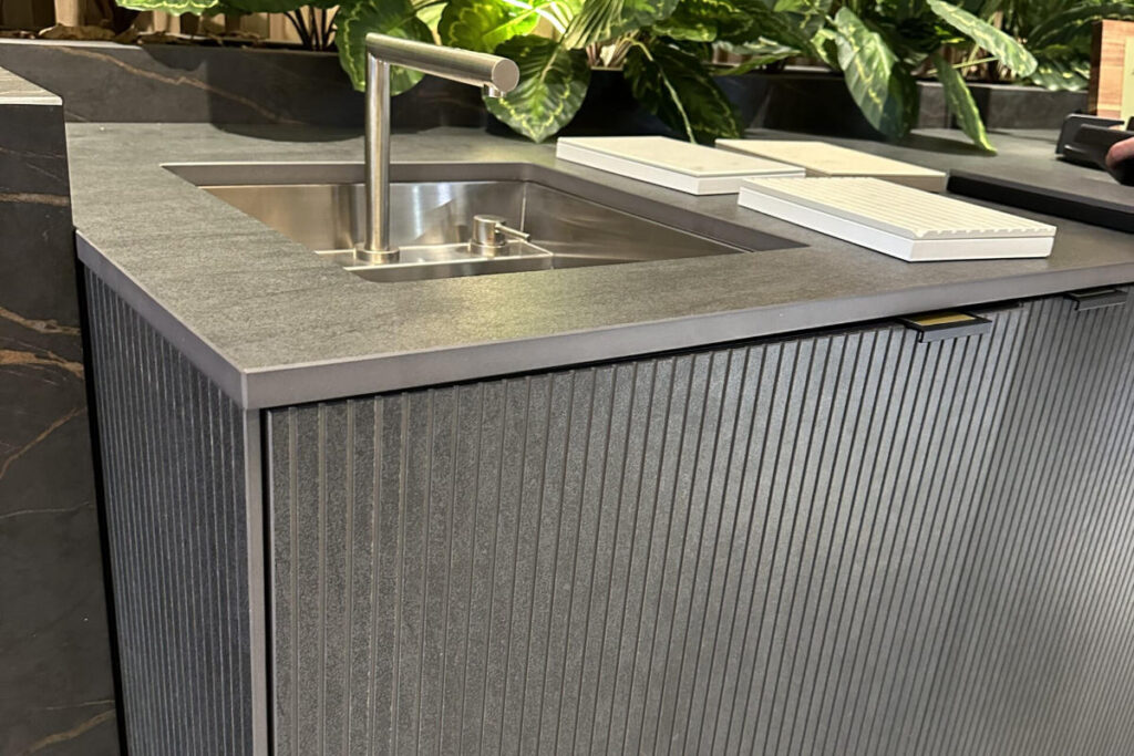 The Resurgence of Fluted Design and Materials in Home Decor